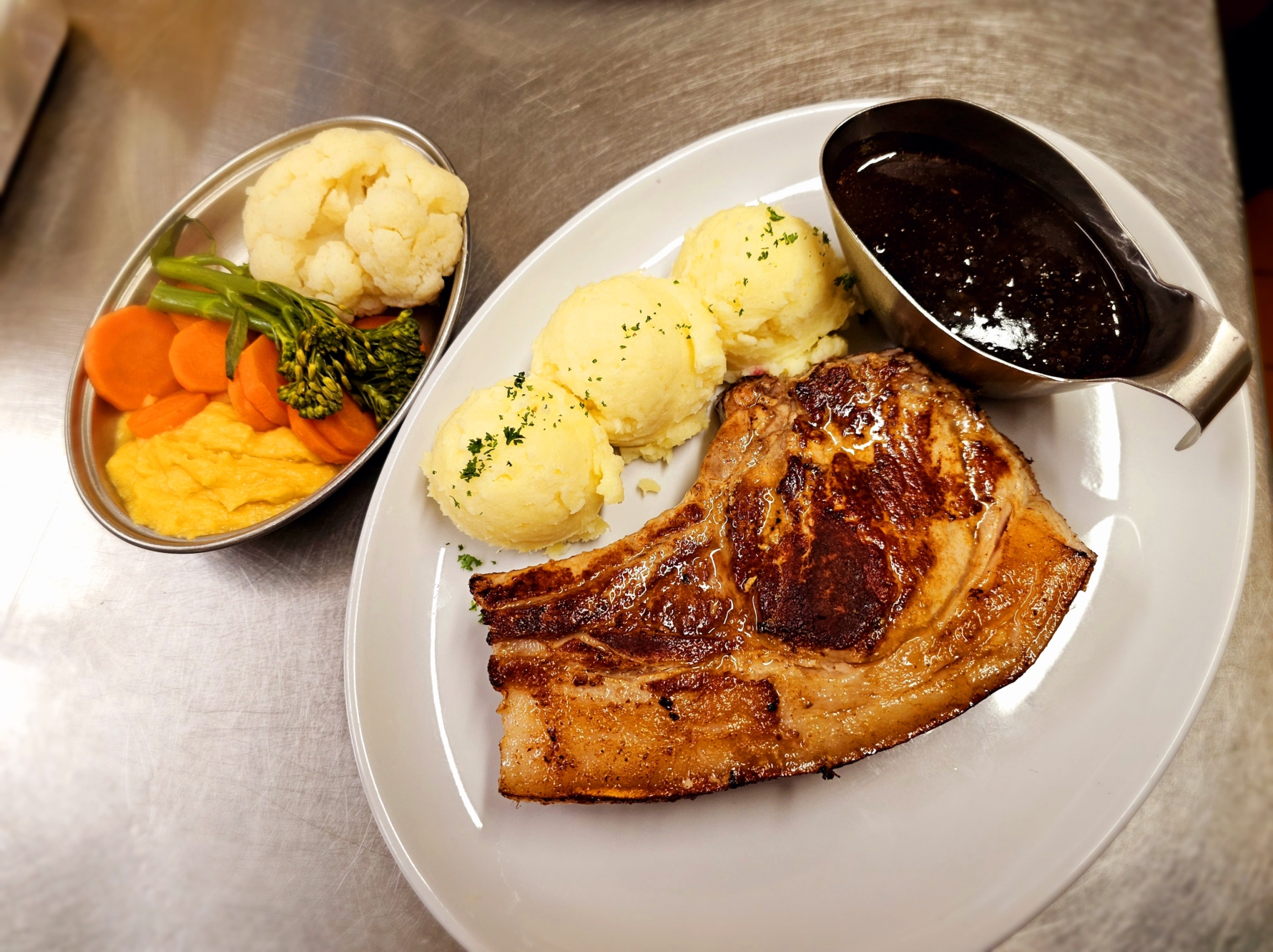 Evening Menu Monday - Saturday - Bowmore Hotel